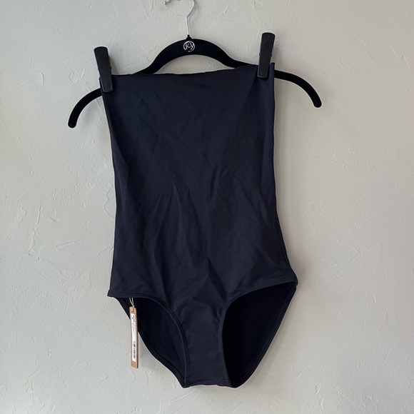 SKIMS | Swim | Skims Iconic Swim Convertible Bikini Bottom Obsidian Xs ...